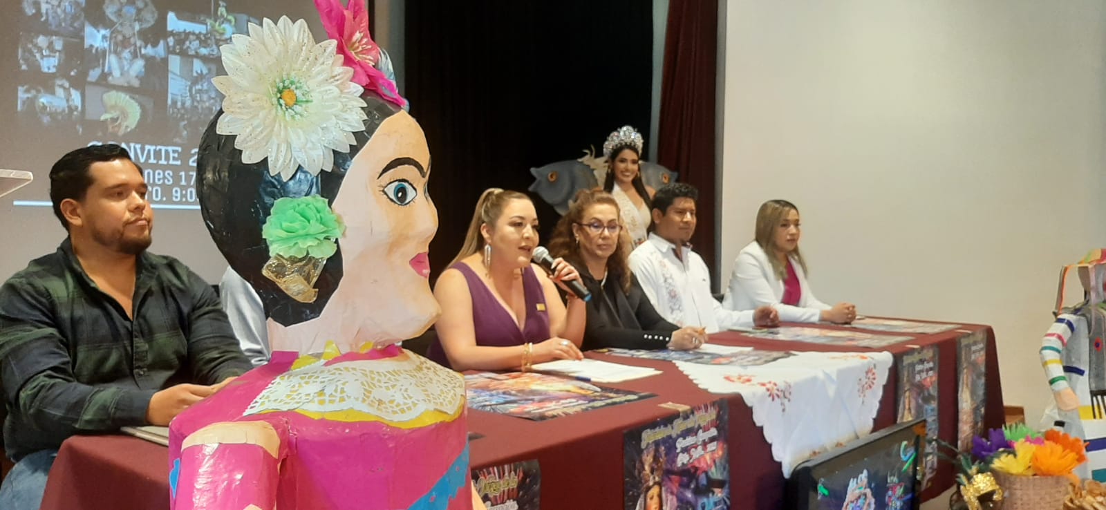 Convite De Mojigangas Recorrerá Las Calles De Cuitzeo El Clarín