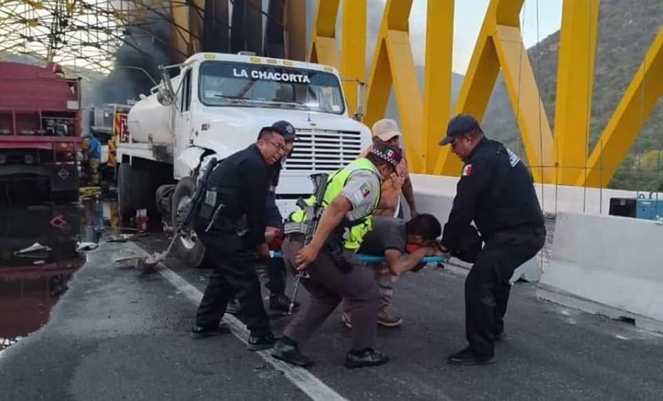 Trágico Accidente En La Autopista Siglo Xxi Dos Heridos Y Una Víctima