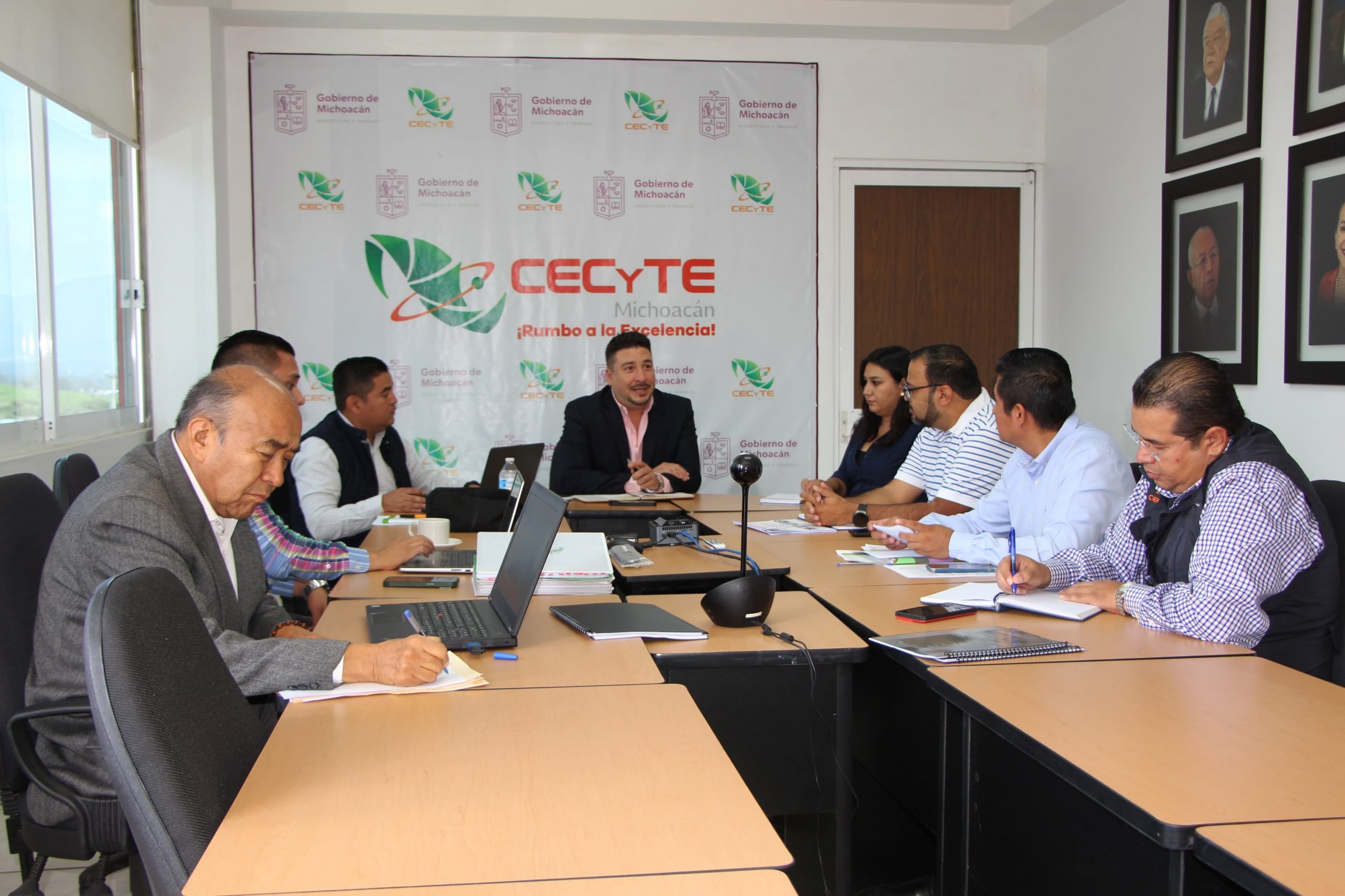 Cecytem da seguimiento a proyectos académicos, científicos y ...