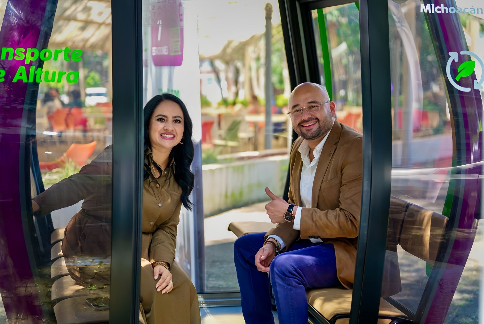 Gladyz Butanda comparte a universitarios los beneficios del teleférico ...