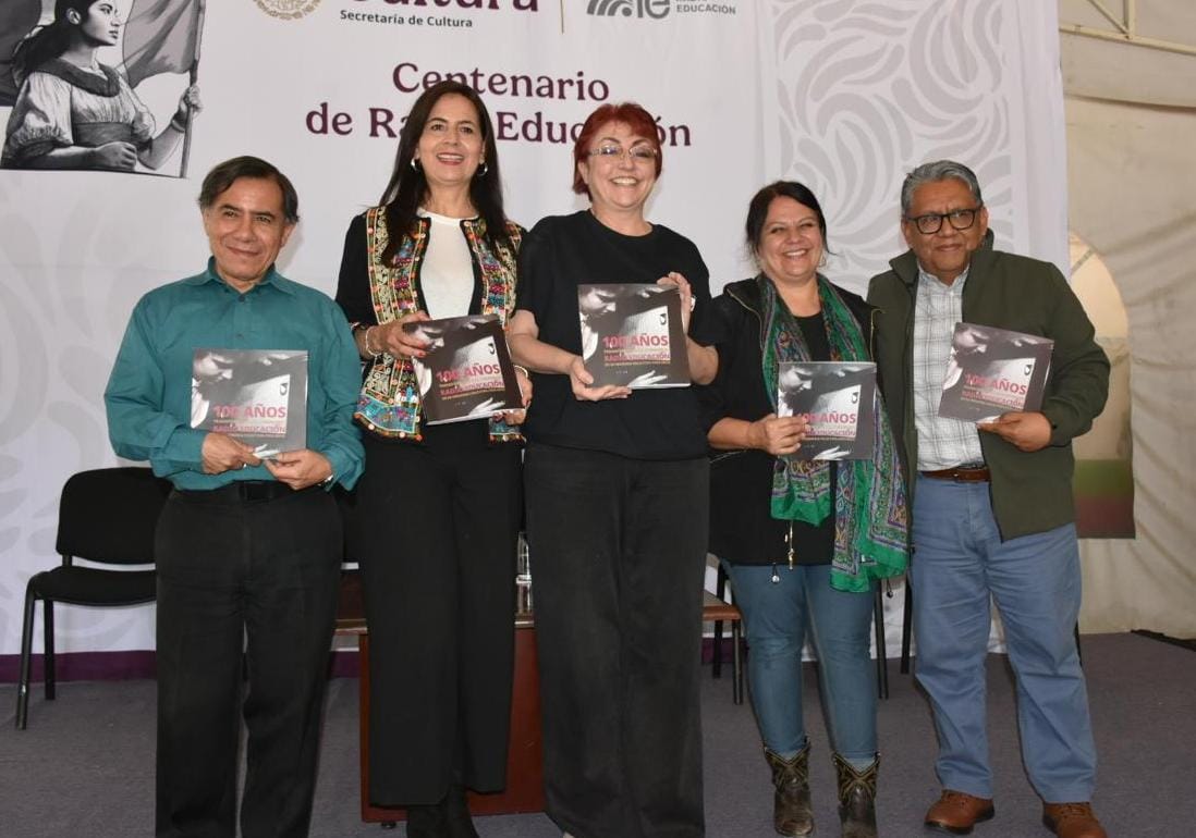 SEE participa en edición por los 100 años de Radio Educación – El Clarín